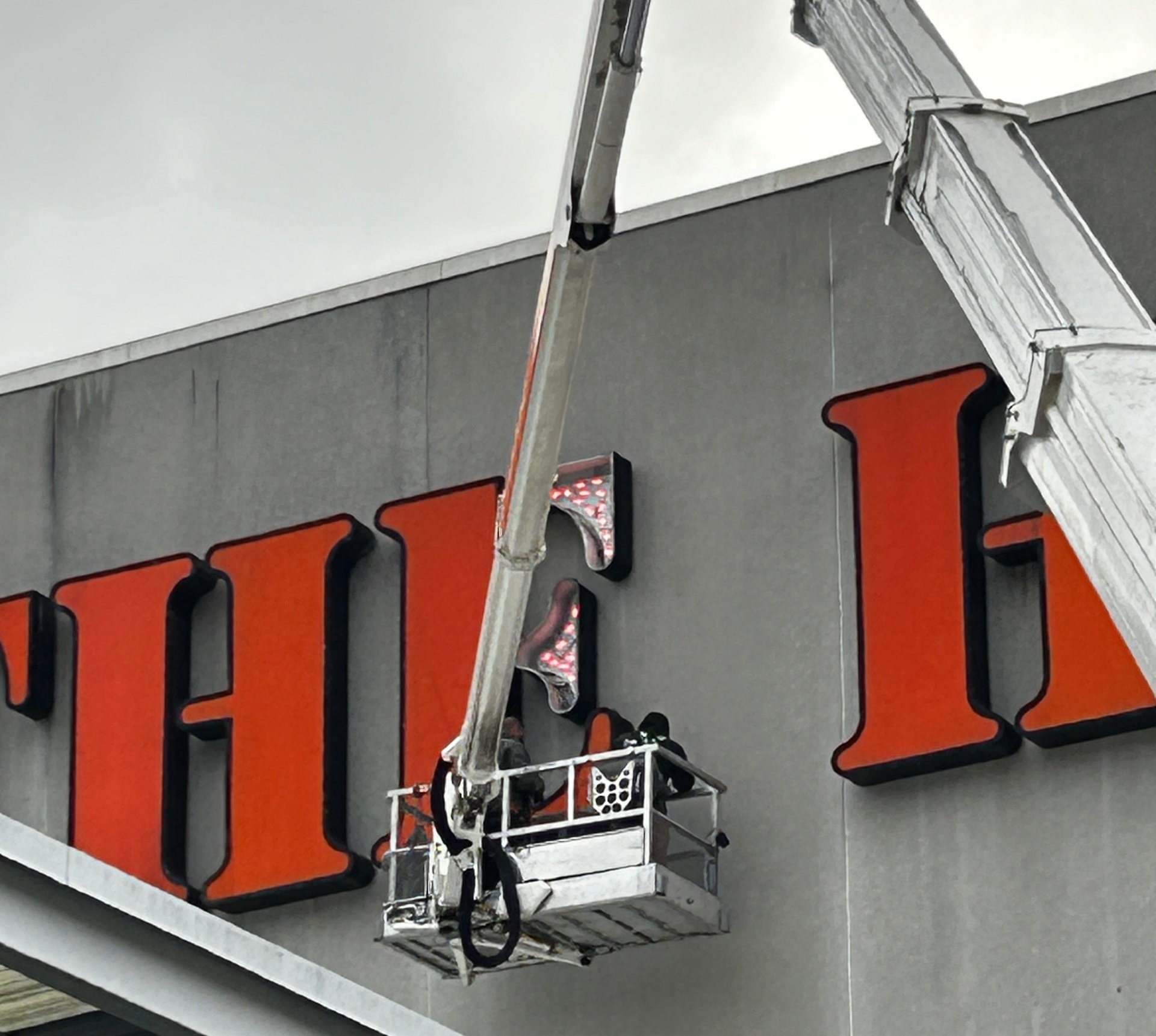 AI Signcrafters | Custom Signage Solutions